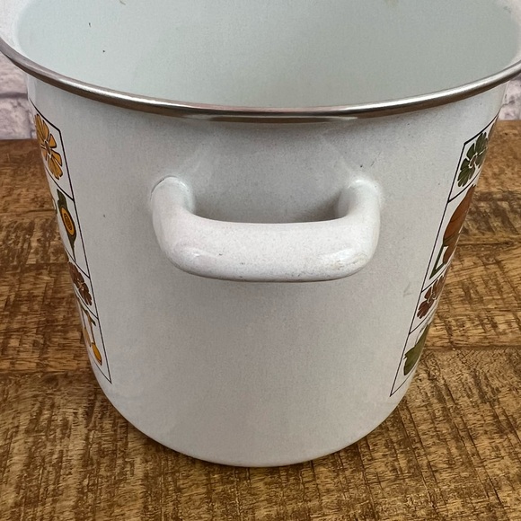 Vintage | Kitchen | Vintage Enamel Pot | Poshmark